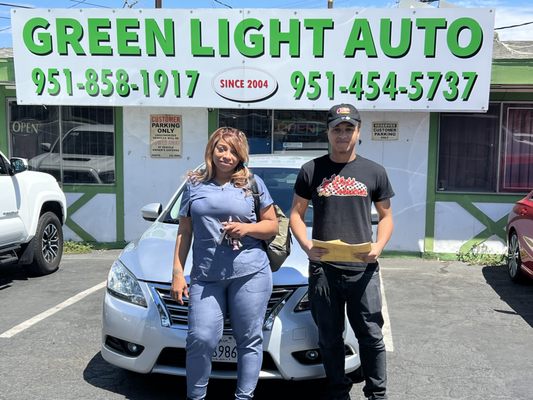 GREEN LIGHT AUTO - Updated December 2025 - 143 Photos & 49 Reviews ...