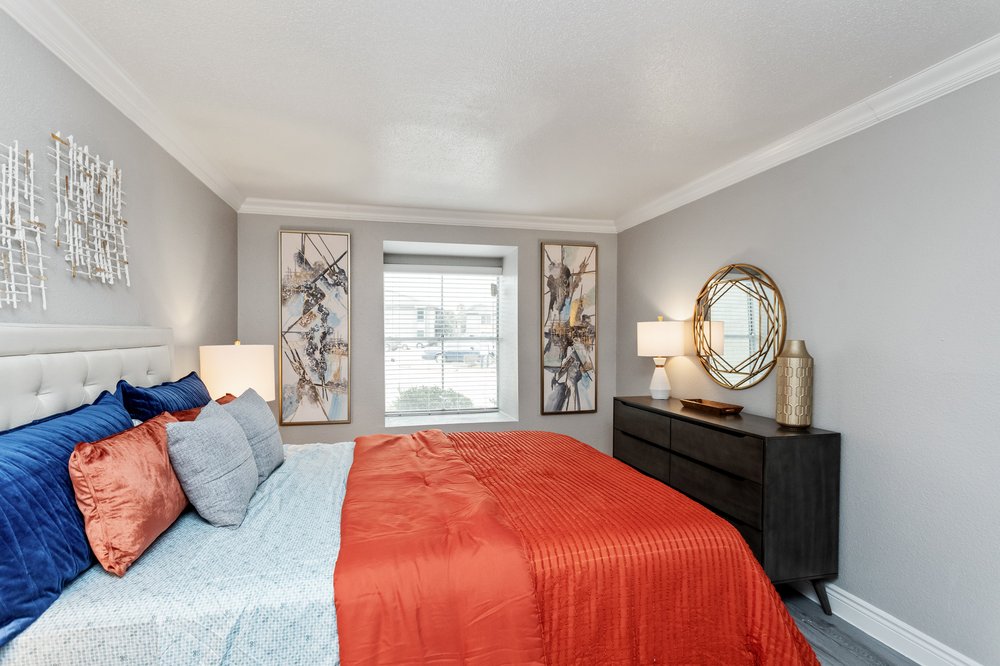 DEL MAR APARTMENTS - Updated January 2026 - 15 Photos & 13 Reviews ...