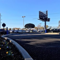 EXPRESSPARK SOUTH LOT - 34 Photos & 62 Reviews - 55 Industrial Hwy ...