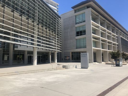 UC MERCED LIBRARY - Updated December 2025 - 29 Photos & 15 Reviews ...