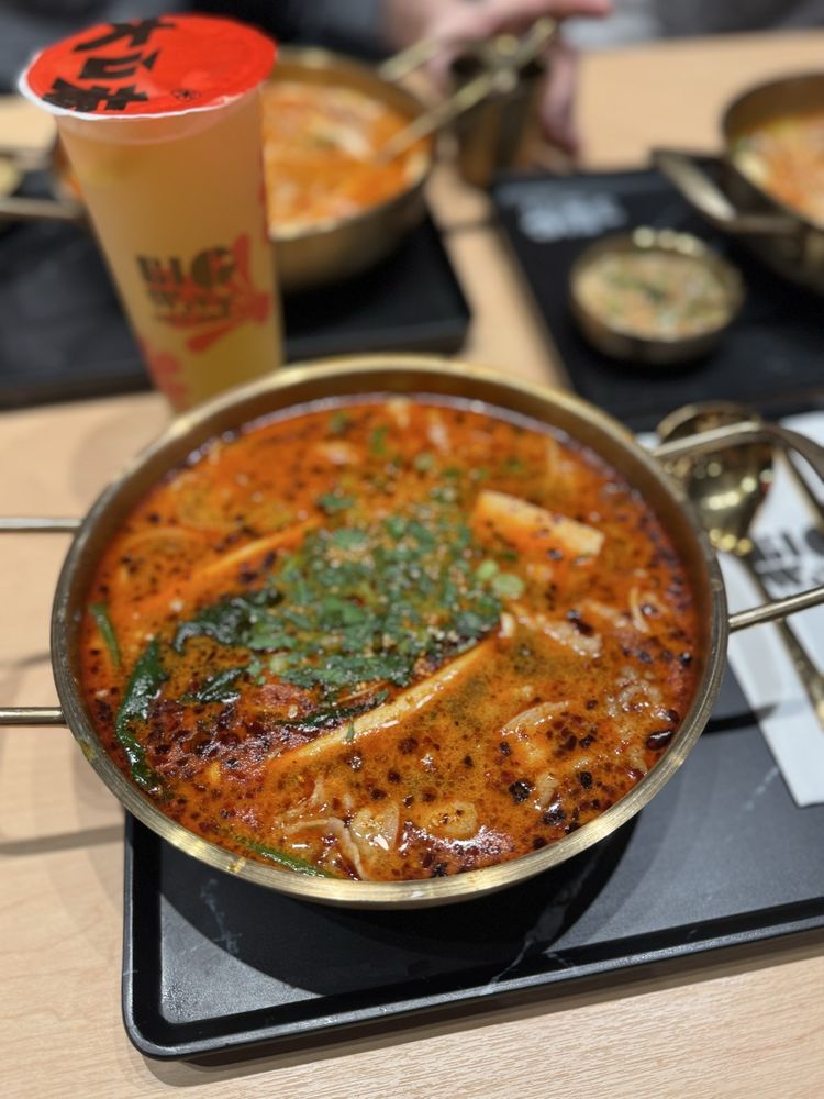 BIG WAY HOT POT - Updated December 2025 - 133 Photos & 43 Reviews ...
