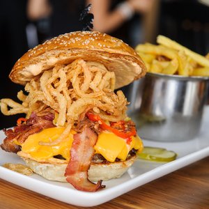 FIVE GUYS - Updated January 2026 - 99 Photos & 170 Reviews - 329 Yonge ...