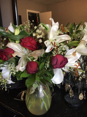 TCU FLORIST - Updated July 2024 - 204 Photos & 50 Reviews - 3131 S ...