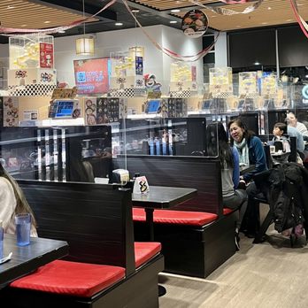 KURA REVOLVING SUSHI BAR - 1372 Photos & 573 Reviews - 266 116th Ave NE ...