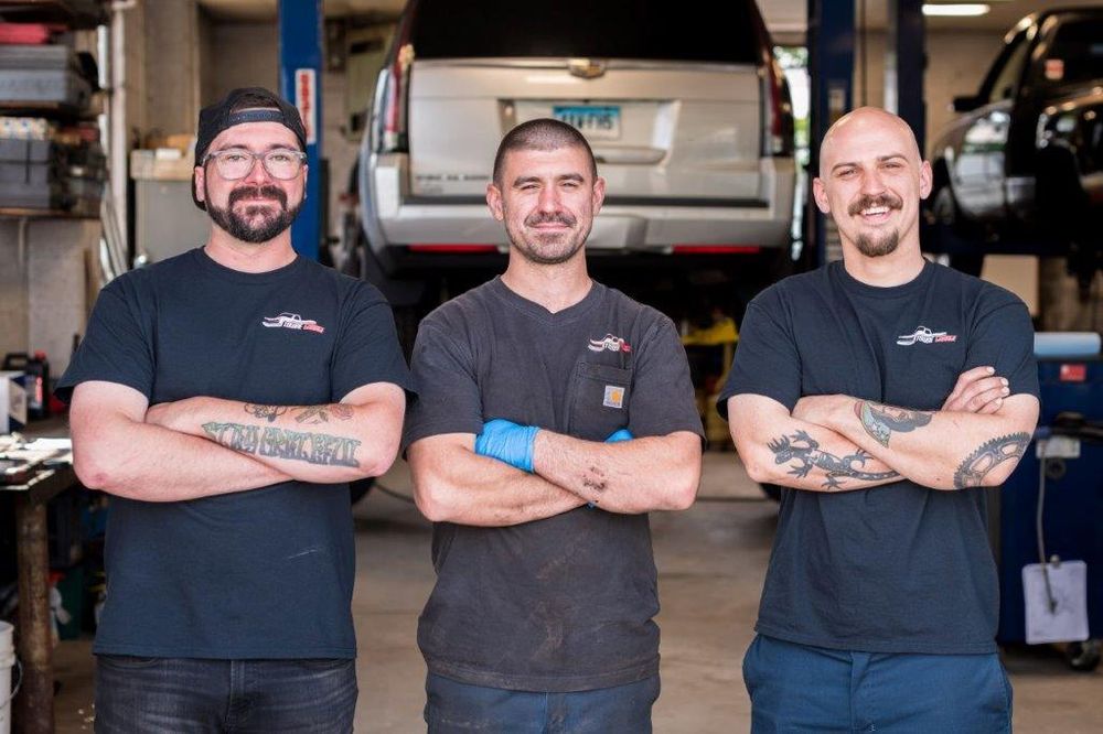 TOWNE GARAGE - Updated December 2025 - 16 Photos - 556 Hazard Ave ...