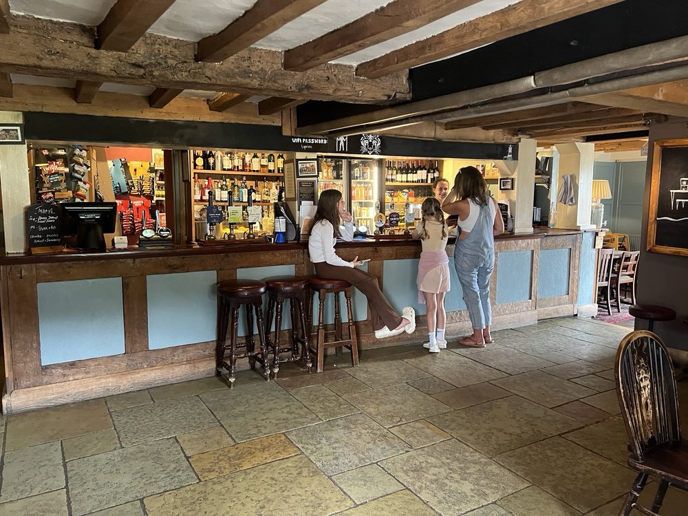 TIGER INN - Updated November 2025 - 25 Photos & 18 Reviews - The Green ...