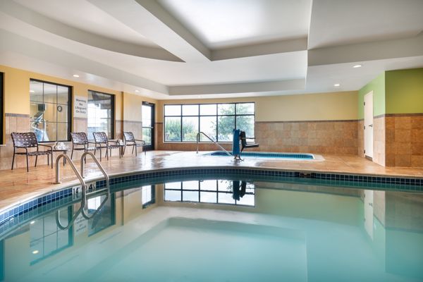 HOLIDAY INN EXPRESS & SUITES DENVER AIRPORT - 56 Photos & 45 Reviews ...