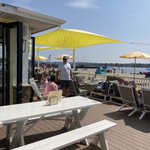 THE SUNSET CLUB AT TAPPEN BEACH - 41 Photos & 20 Reviews - 494 Prospect ...