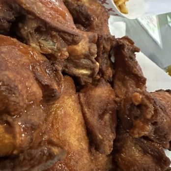 I WINGZ - Updated December 2025 - 59 Photos & 105 Reviews - 2445 25th ...