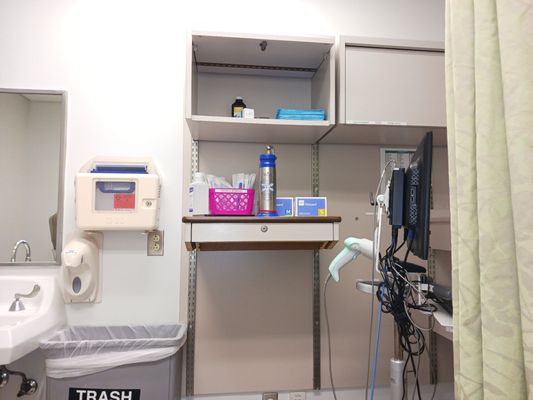 KAISER PERMANENTE FONTANA MEDICAL CENTER - Updated May 2024 - 267 ...