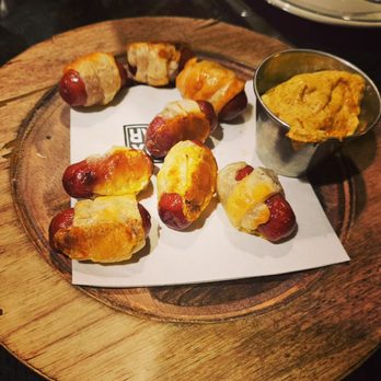 LUXBAR - Updated December 2024 - 932 Photos & 1202 Reviews - 18 East ...