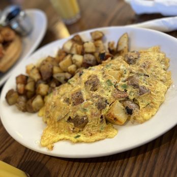 STATE STREET CAFE - Updated September 2024 - 375 Photos & 283 Reviews ...