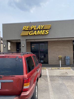 REPLAY GAMES - Updated June 2025 - 50 Photos & 33 Reviews - 2106 Yale ...