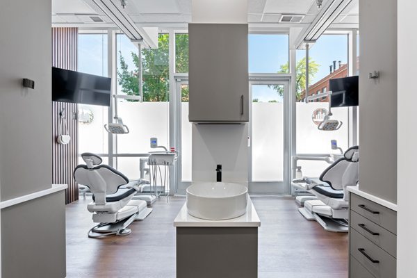CHICAGO DENTAL STUDIO - Updated October 2025 - 19 Photos - 1255 W ...