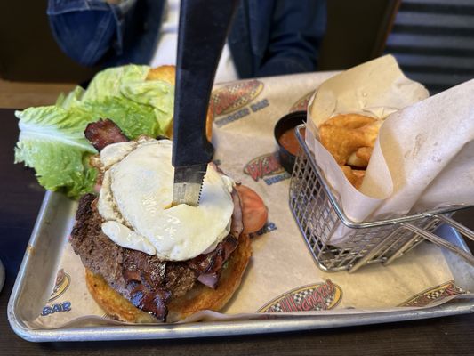 WALLBANGERS BURGER BAR - Updated December 2025 - 96 Photos & 100 ...