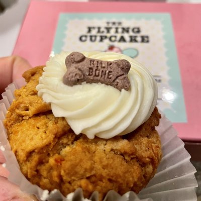 THE FLYING CUPCAKE - Updated December 2024 - 167 Photos & 221 Reviews ...