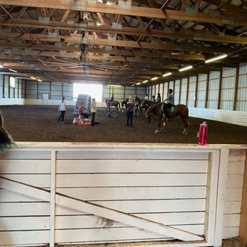 CROSS CREEK STABLES - Updated November 2025 - 76 Photos & 11 Reviews ...