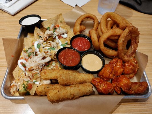BUFFALO WILD WINGS - Updated July 2025 - 43 Photos & 68 Reviews - 501 ...