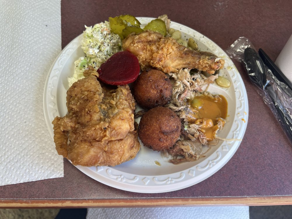 DUKES BARBECUE - Updated December 2025 - 169 Photos & 285 Reviews - 949 ...