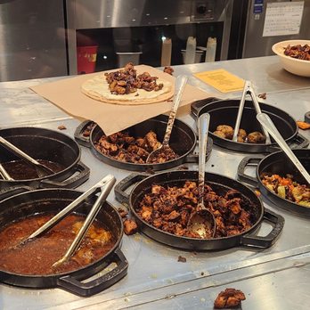 CAVA - Updated January 2025 - 37 Photos & 40 Reviews - 2338 W Brandon ...