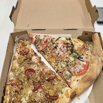 LA BELLEZZA - Updated October 2025 - 157 Photos & 319 Reviews - 145 E ...