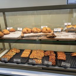 BELLE JOURNEE - Updated August 2025 - 28 Photos - 19 Chambers St ...