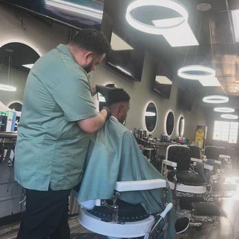 GOLDEN BLADE BARBERSHOP - Updated December 2025 - 58 Photos & 40 ...