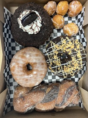 CRAFTED DONUTS - Updated September 2025 - 1109 Photos & 561 Reviews ...