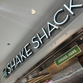SHAKE SHACK - Updated July 2025 - 30 Photos & 35 Reviews - 1 Terminal ...