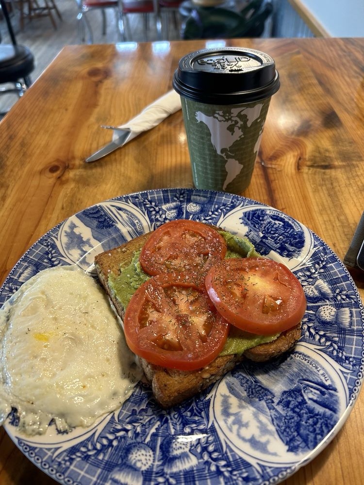 THE BLYTHE CRICKET - Updated May 2025 - 59 Photos & 83 Reviews - 700 N ...