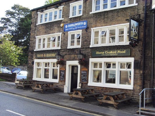 HARE & HOUNDS - Updated July 2024 - 68 High Street, Uppermill, Greater ...