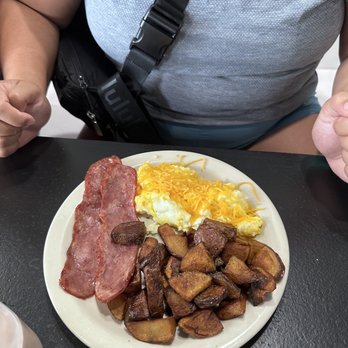 SOUTHERN HARVEST SOUL FOOD - Updated October 2024 - 117 Photos & 87 ...