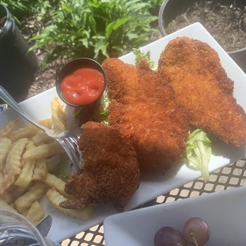 PC’S PADDOCK RESTAURANT - Updated December 2025 - 63 Photos & 142 ...