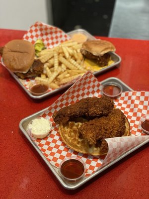 FLUSTER CLUCK HOT CHICKEN - Updated September 2024 - 154 Photos & 135 ...