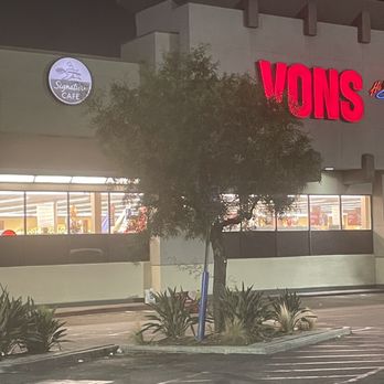 VONS - Updated August 2025 - 294 Photos & 367 Reviews - 4520 Sunset ...