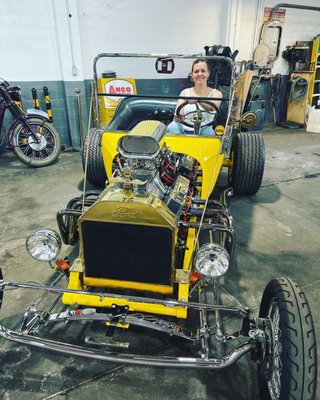 LADY LUCK GARAGE - Updated December 2025 - 54 Photos - 4010 Main St ...