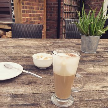 THE COMPTON SWAN - Updated December 2025 - 13 Photos - High Street ...