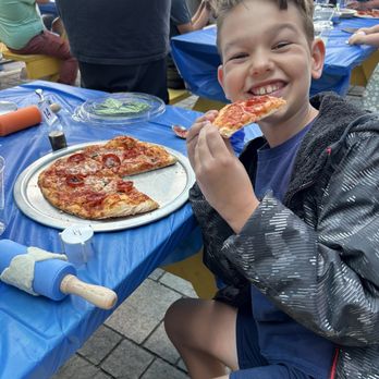 SURF RIDER PIZZA - Updated May 2025 - 570 Photos & 730 Reviews - 8381 ...