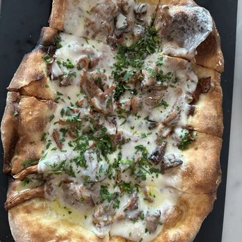 SERIOUS PIE DOWNTOWN - Updated April 2025 - 3351 Photos & 4766 Reviews ...