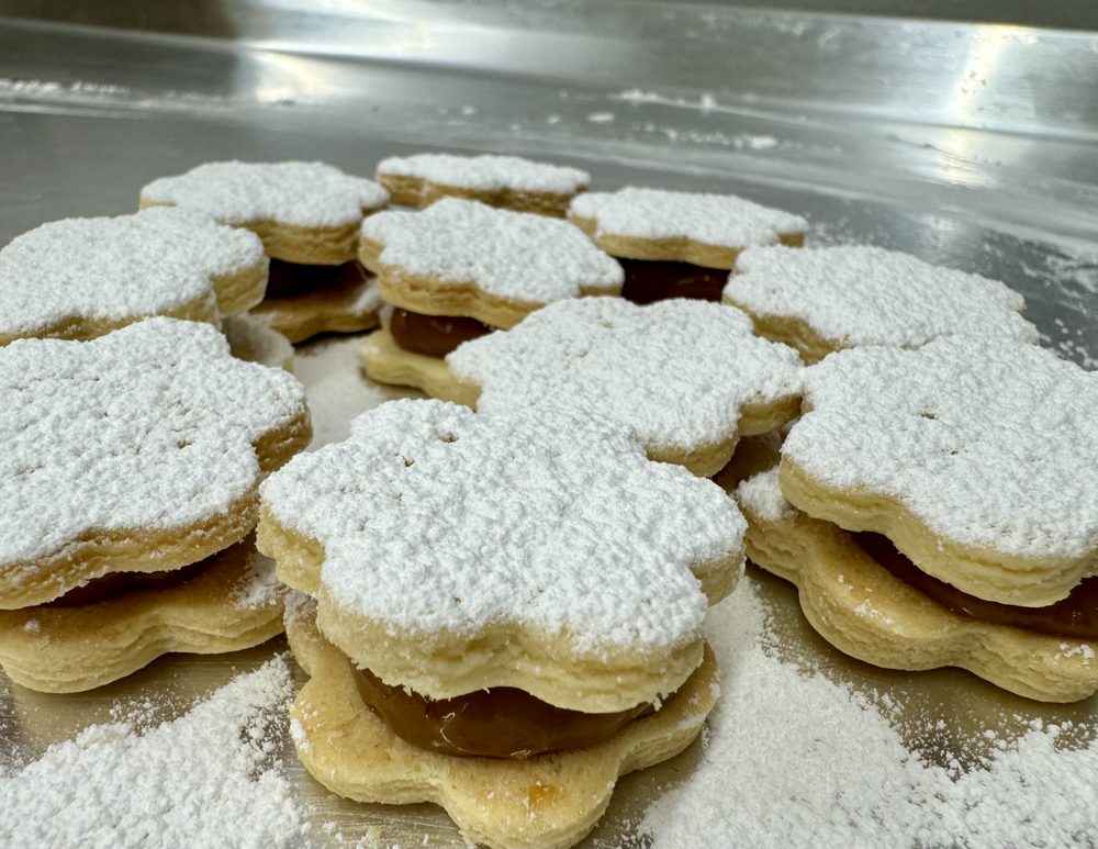 DELI-ICIOUS - Updated July 2025 - 18 Photos - 123 West Clements Bridge ...