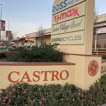 CASTRO VILLAGE SHOPPING CENTER - Updated May 2026 - 18 Photos - Santa ...