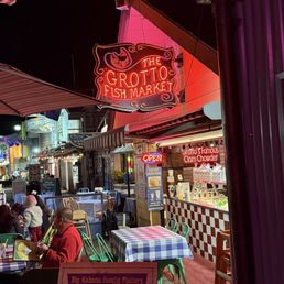 GROTTO FISH MARKET - Updated October 2025 - 1518 Photos & 843 Reviews ...