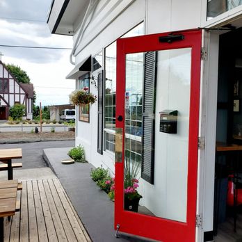 FILLING STATION COFFEE & WINE BISTRO - Updated January 2026 - 41 Photos ...