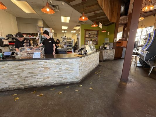 LOCAL PRESS EATERY - Updated December 2025 - 36 Photos & 50 Reviews ...