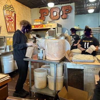 THE PITTSBURGH POPCORN COMPANY - Updated December 2025 - 130 Photos ...