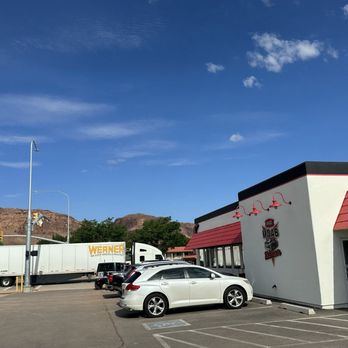 MOAB DINER - Updated July 2024 - 595 Photos & 1115 Reviews - 189 S Main ...