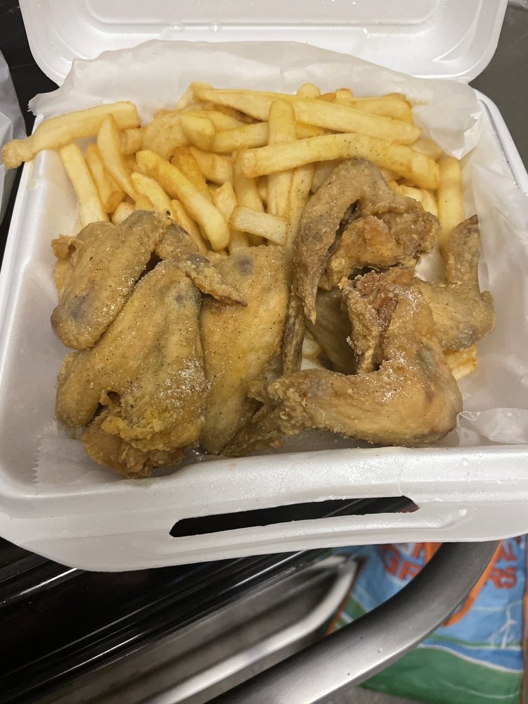 CAPTAIN JJ FISH & CHICKEN - 14 Photos & 22 Reviews - 2447 Poplar Ave ...