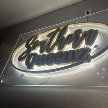 SOUTHERN QUEENZ RESTAURANT & BAR - Updated April 2025 - 319 Photos & 89 ...
