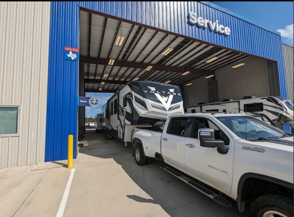 BLUE COMPASS RV - TYLER - Updated December 2025 - 17 Photos & 21 ...