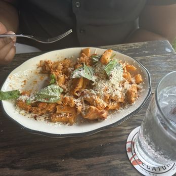 NO. 246 - Updated December 2024 - 1090 Photos & 983 Reviews - 129 E ...